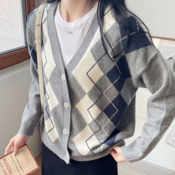 hplusmall 여성 아가일 V라인 봄 가을 환절기 기본 가디건[WBBAA - 핫트랙스