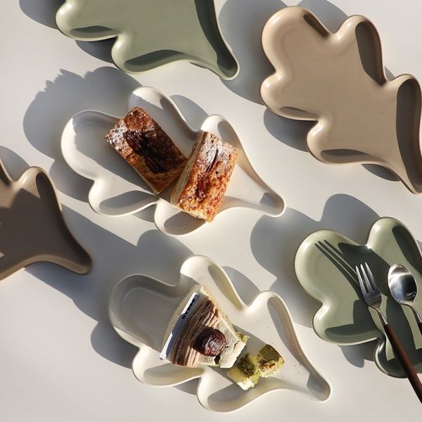 kitchen malling 에리스 도자기 나뭇잎 무광 접시 3color - 핫트랙스