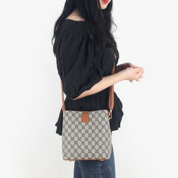 hplusmall 여성 30대 직장인 데일리 토트 크로스 백 겸용[WDAF49 - 핫트랙스