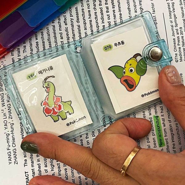 hplusmall 띠부띠부씰 스티커북 미니앨범 WEE2C4D - 핫트랙스