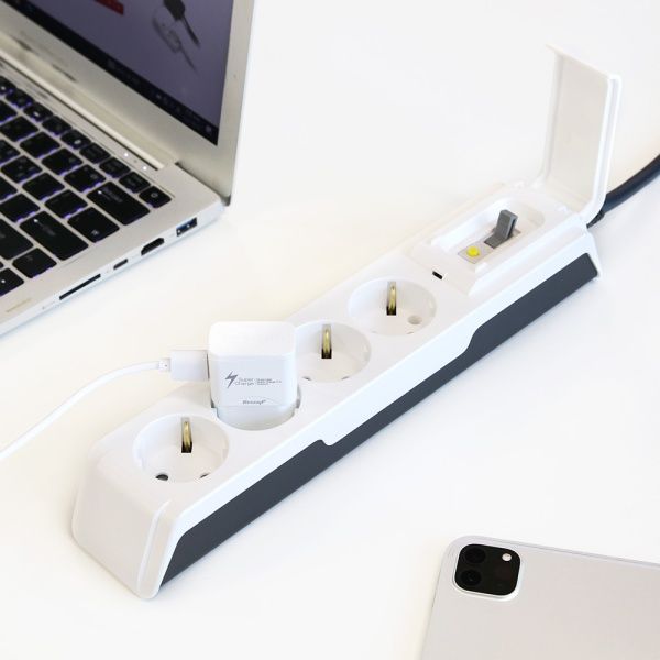ijung 아이정 4구 고용량 멀티탭 1.5M 밀크펄 화이트 - 핫트랙스