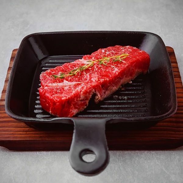 Eumdam [음담] 암소 한우 1등급 채끝 스테이크 300g 1팩 - 핫트랙스